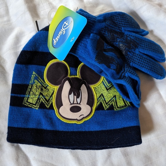 Disney | Accessories | Disney Mickey Mouse Hat And Mittens Set | Poshmark